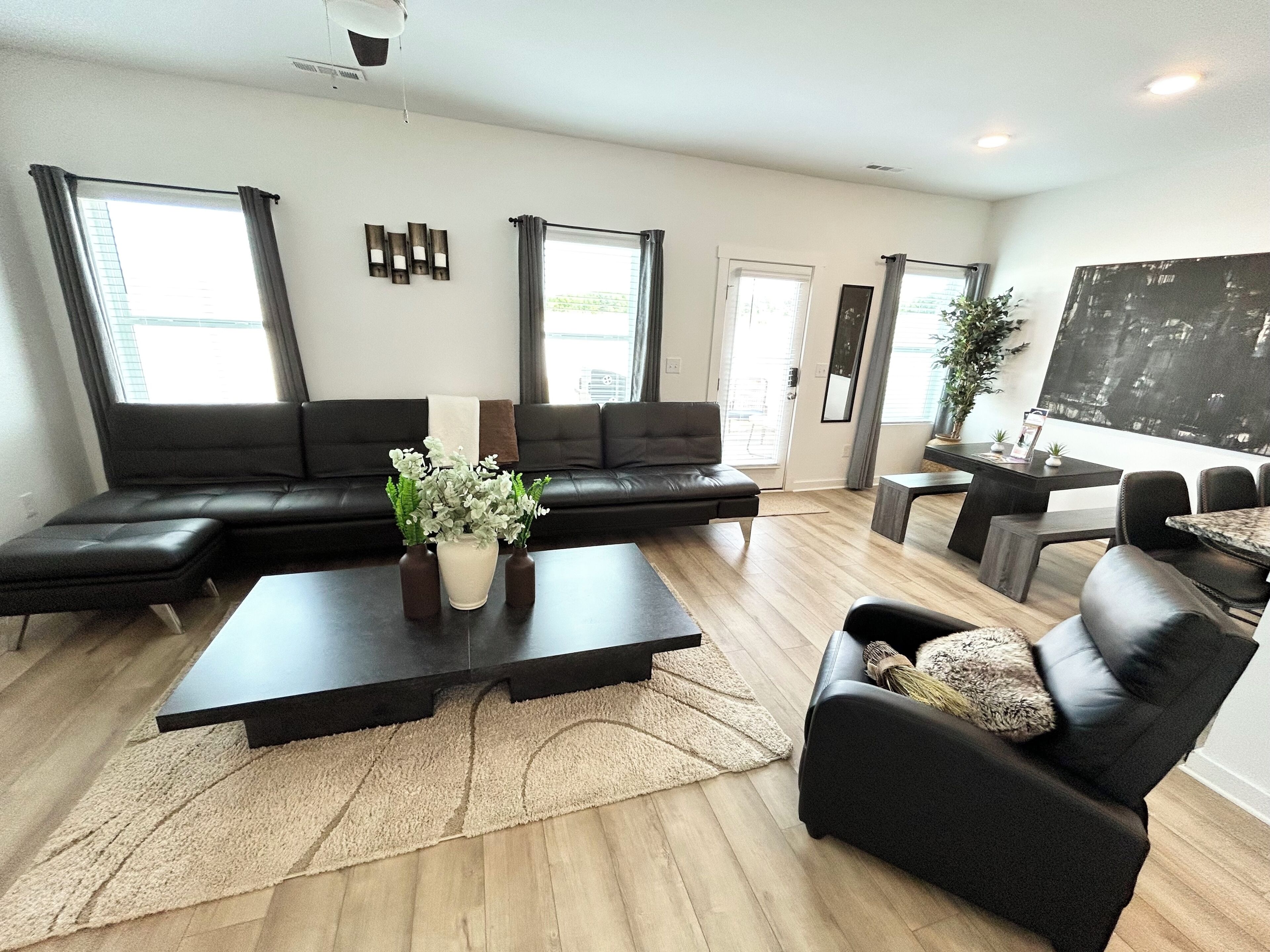 Relaxing Luxury Townhome - Huntsville, AL