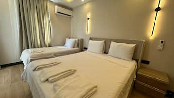 Quarto Familiar | Roupa de alta qualidade, secretária