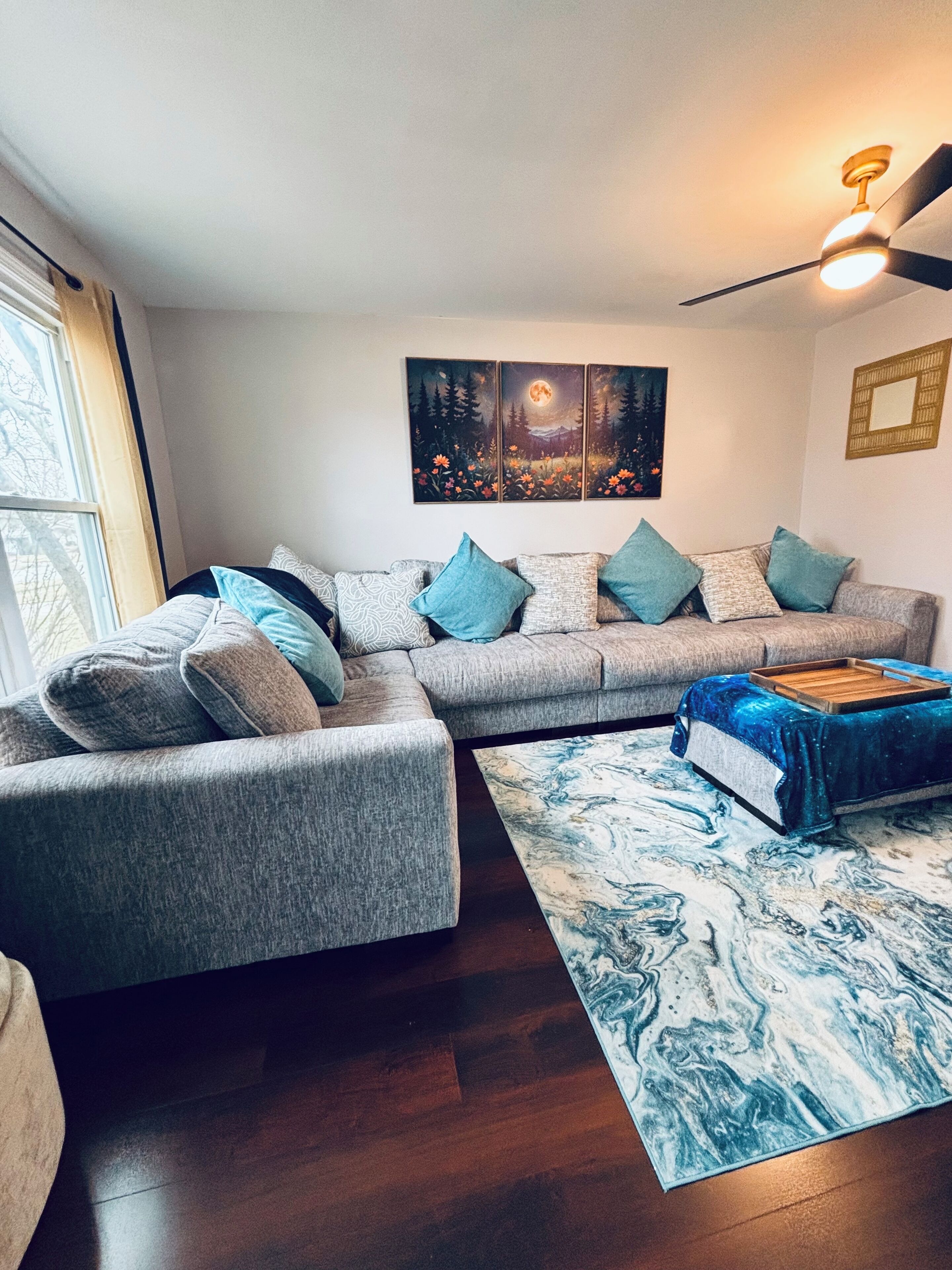 Galactic Oasis Wonderful 5 Bedroom Theme Home, Wi-fi, King Beds And Smart Tvs - Oswego, IL