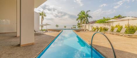 Apartamento | Piscina | 2 piscinas externas