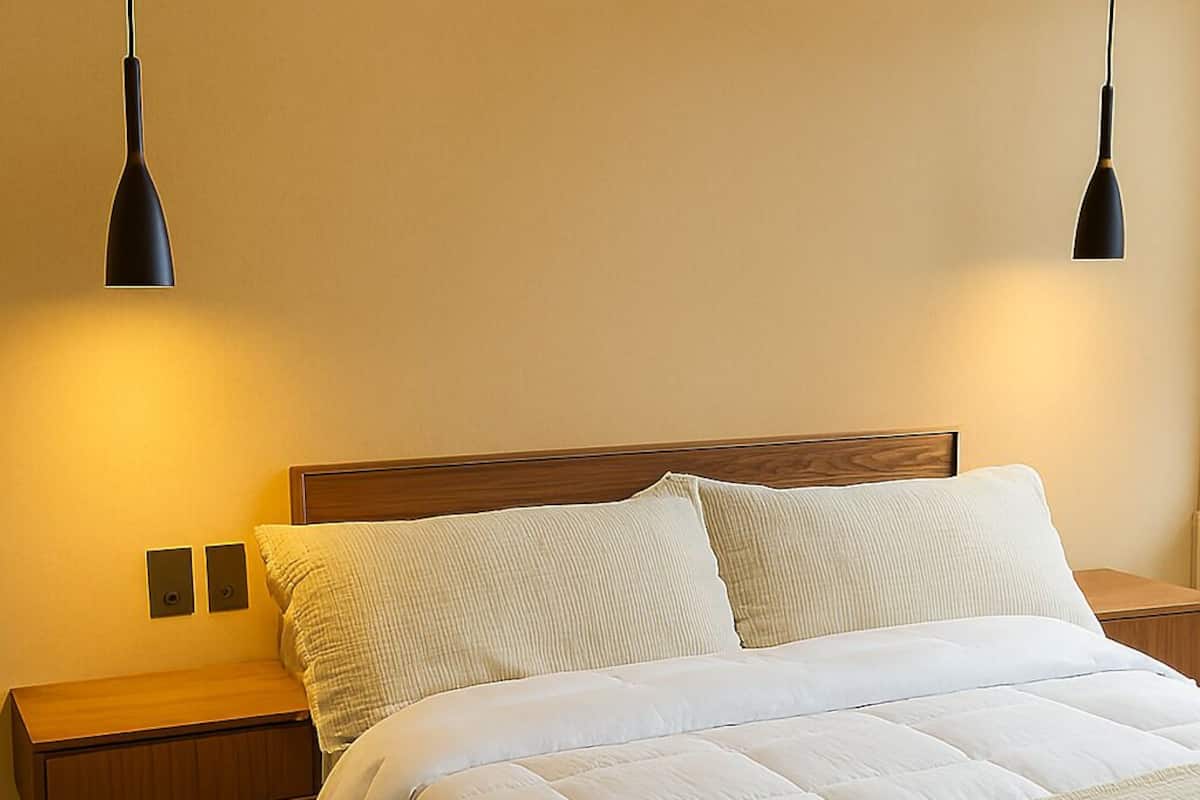 Quarto Duplo | Roupa hipoalergénica, minibar, secretária