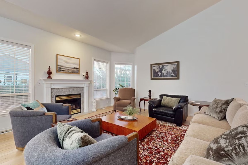 3br Home With Yard, Patio, Wifi, Fireplace - 레드먼드