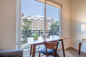 Apartamento Familiar, 2 quartos, cozinha | Sala de estar