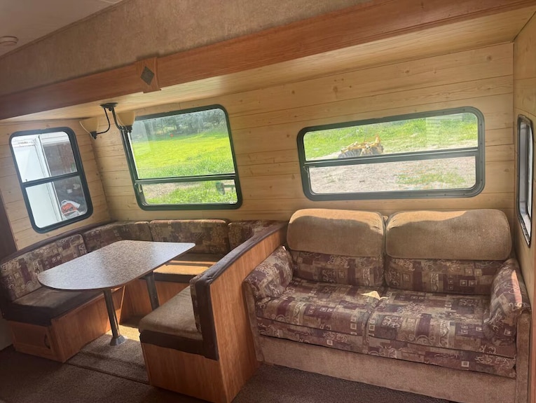 Pine Acres Retreat - Michigan