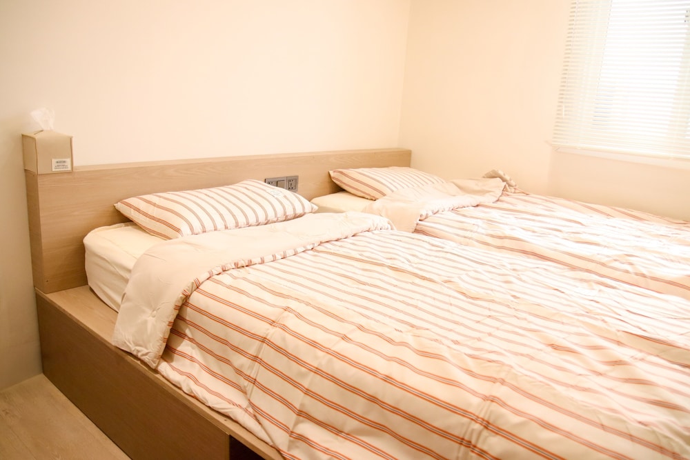 Travel Light Hostel Gyeongju - Gyeongju-si