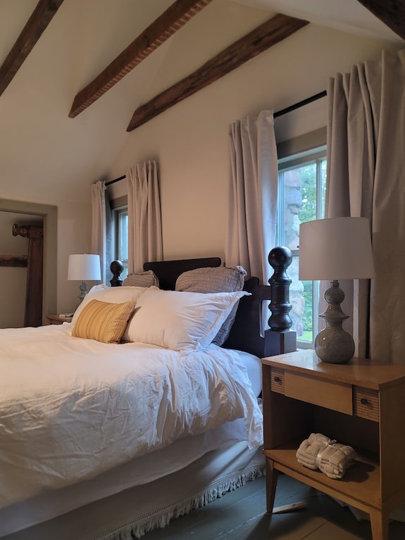 The Surveyor's House, 1820s Restored Farmhouse - Stokes State Forest, Sandyston