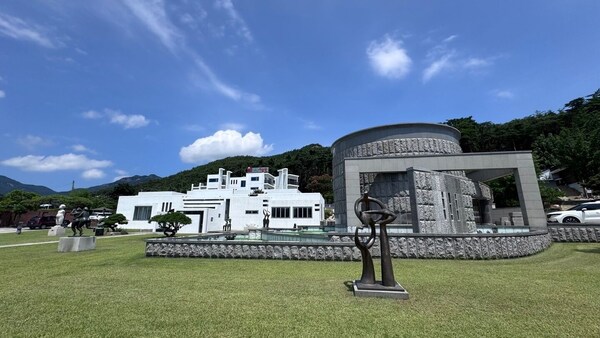 Hwimok Art Resort - Incheon