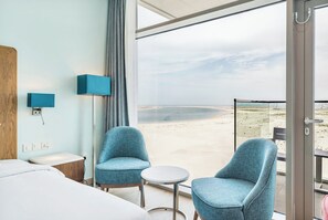 Quarto Duplo Superior, vista para o mar | Ferro/tábua de engomar, Wi-fi grátis 