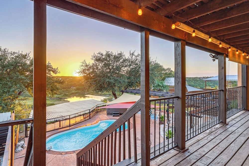 Italian-styled Home W/ Lake Views & Private Pool - Temple, TX