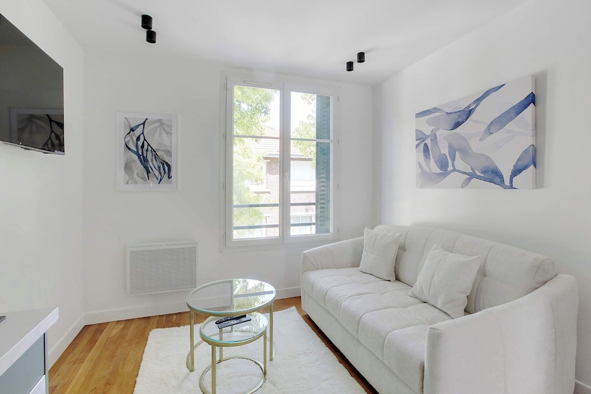 Comfort In Saint-ouen Air-conditioned Apartment - Bagnolet