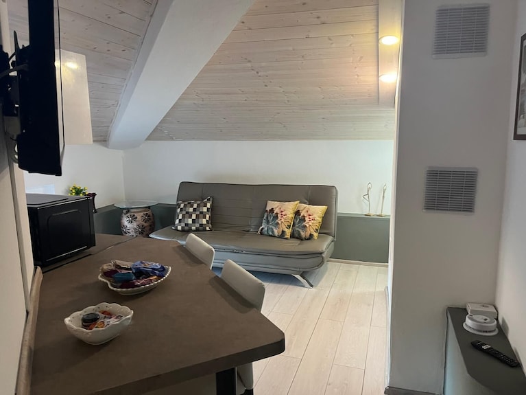 Lucciano Suite - Apartment With Two Bedrooms And Bathroom - Vinci