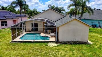 Villa, 4 quartos | Piscina | Piscina exterior, uma piscina aquecida