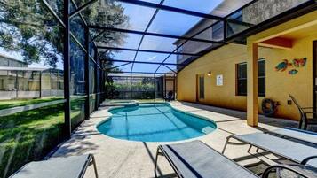 Piscina | Piscina externa, piscina aquecida