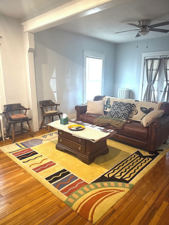 2br Apt Near Downtown And In The Park Avenue Area With W/d Parking And Porches - Rochester, NY