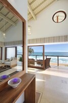 Quarto casal presidencial, sacada, vista para o oceano | Parte interna