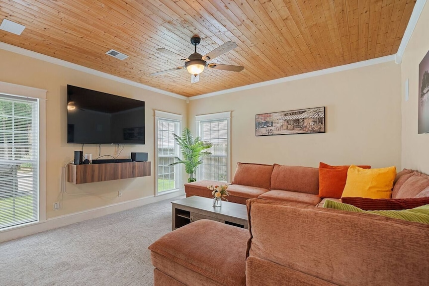 Upscale Country Gem, Pool+hot Tub, Games, Fire Pit - 查爾斯頓