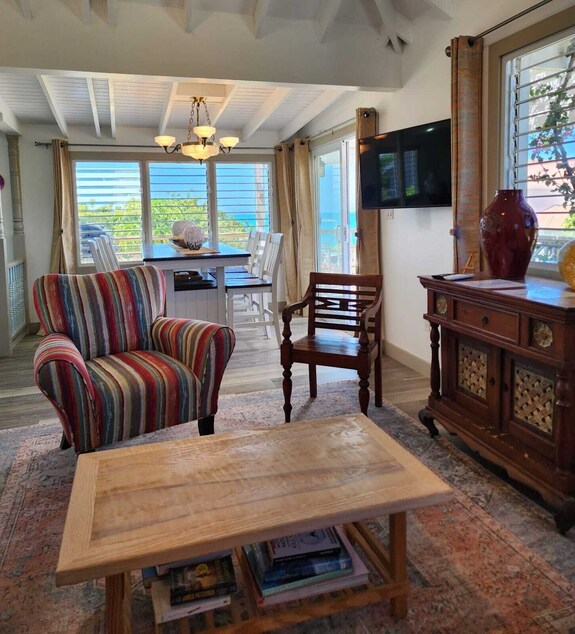 Yellow Maison, Romantic Caribbean Getaway - Antigua and Barbuda