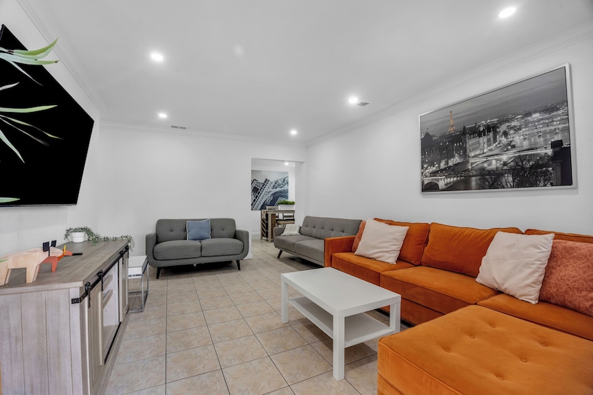 Spacious Oc Home Near Disneyland - Orange County, CA