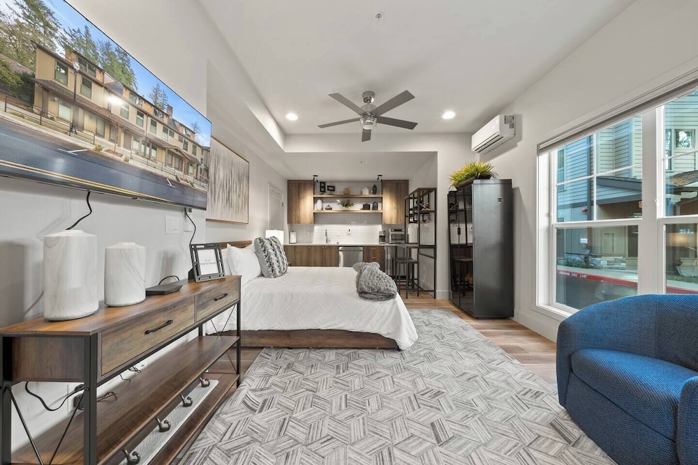 Quarry Commons - Wilsonville, OR