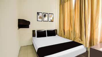 Quarto casal luxo | Escrivaninha, Wi-Fi de cortesia