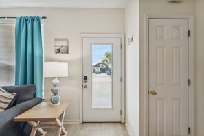 Casa (Beach Walkers) | 2 quartos, Wi-Fi de cortesia