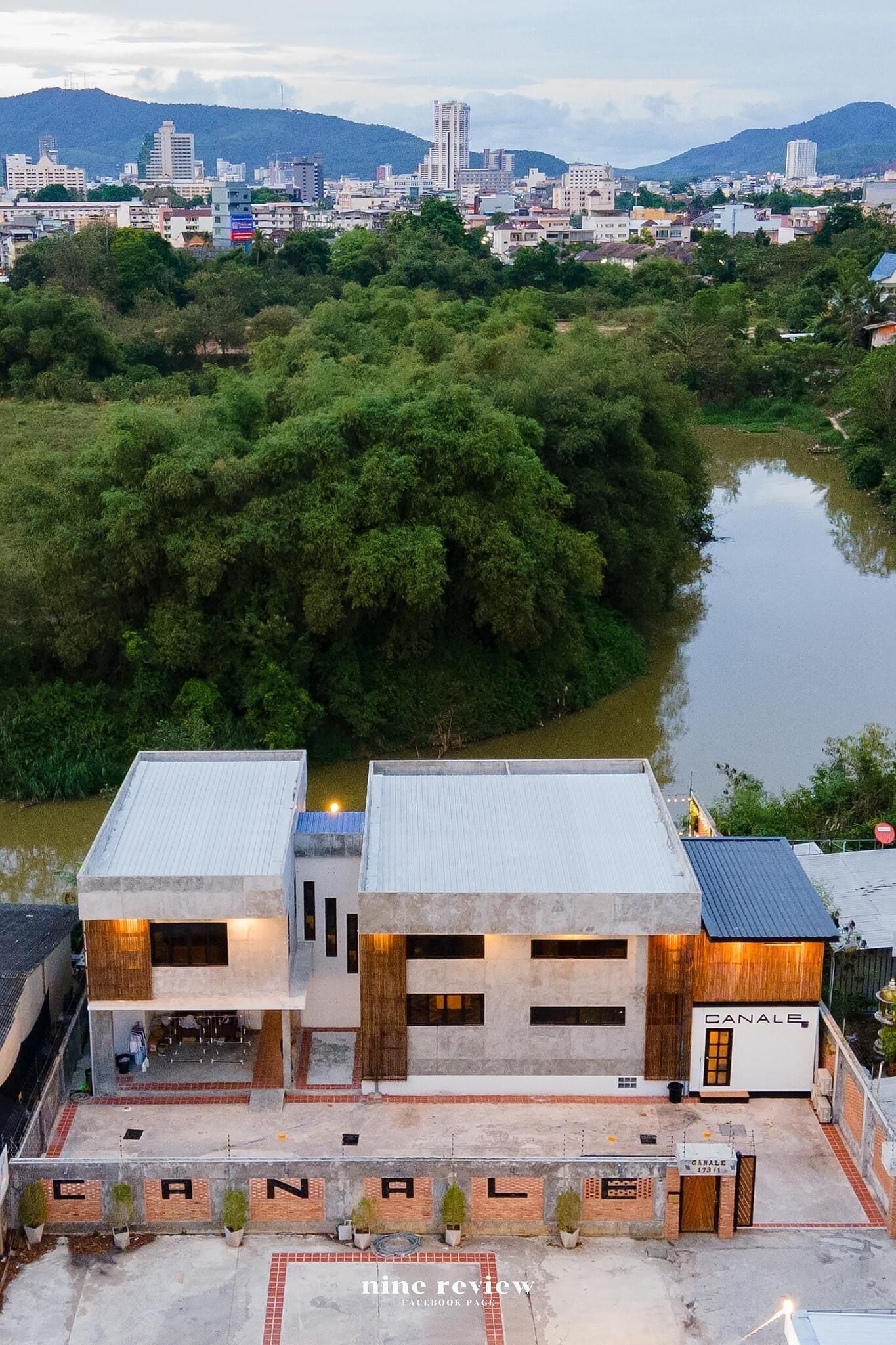 Fachada da propriedade