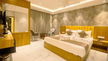 Quarto superior | Escrivaninha
