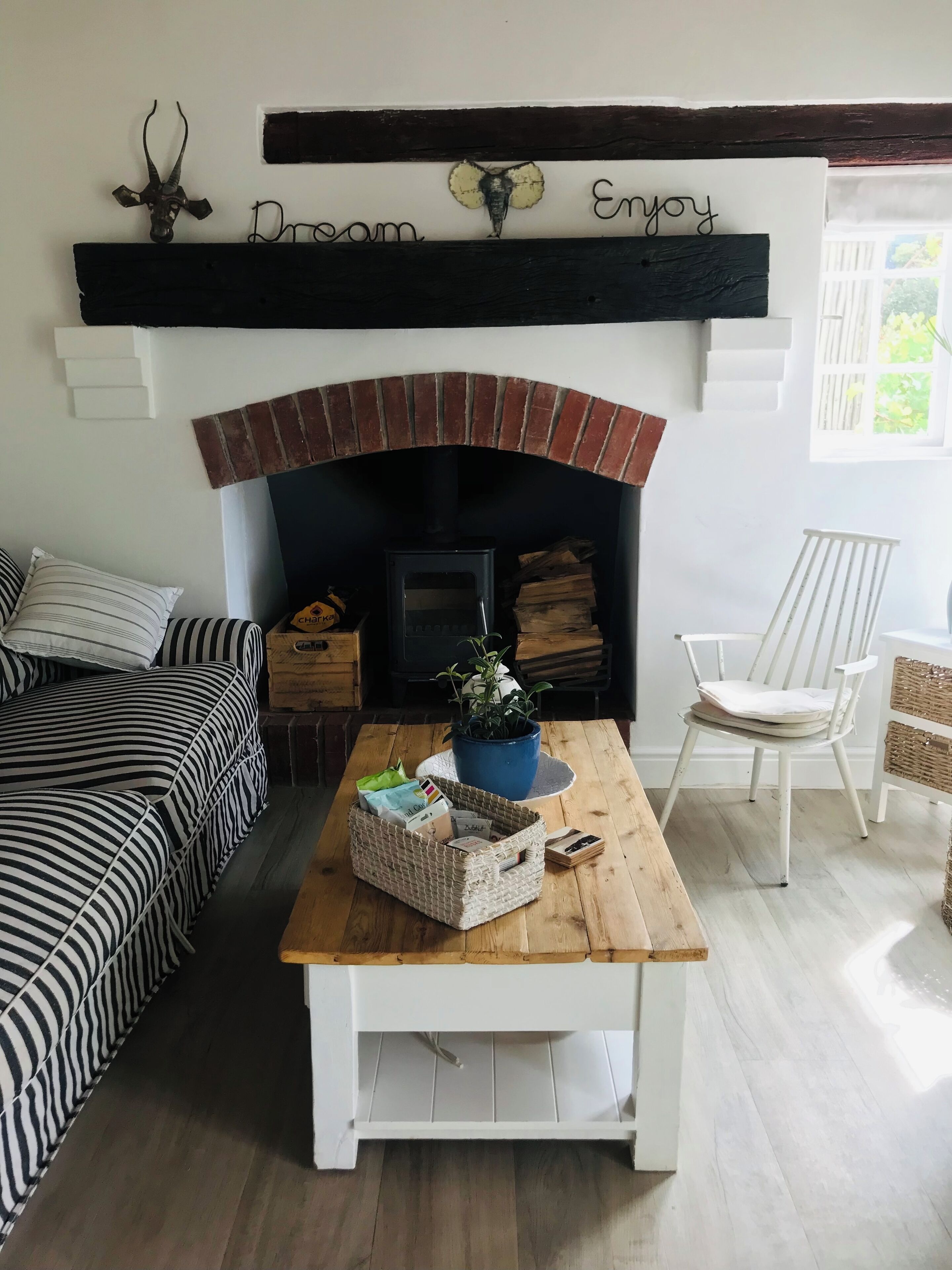 Peaceful Cottage For 2 & Baby | Views, Bbq, Pool + Fireplace In Cape Town - Cape Town