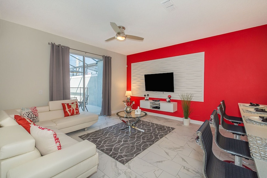 Elegant Townhouse 4beds/3baths/pool/18 Min Disney - Kissimmee, FL