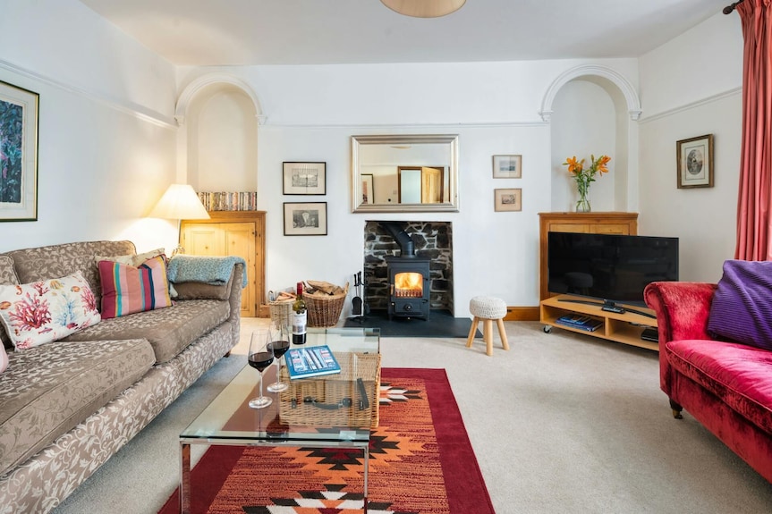 Awelfryn, New Quay - Three Bedroom Cottage, Sleeps 6 - New Quay