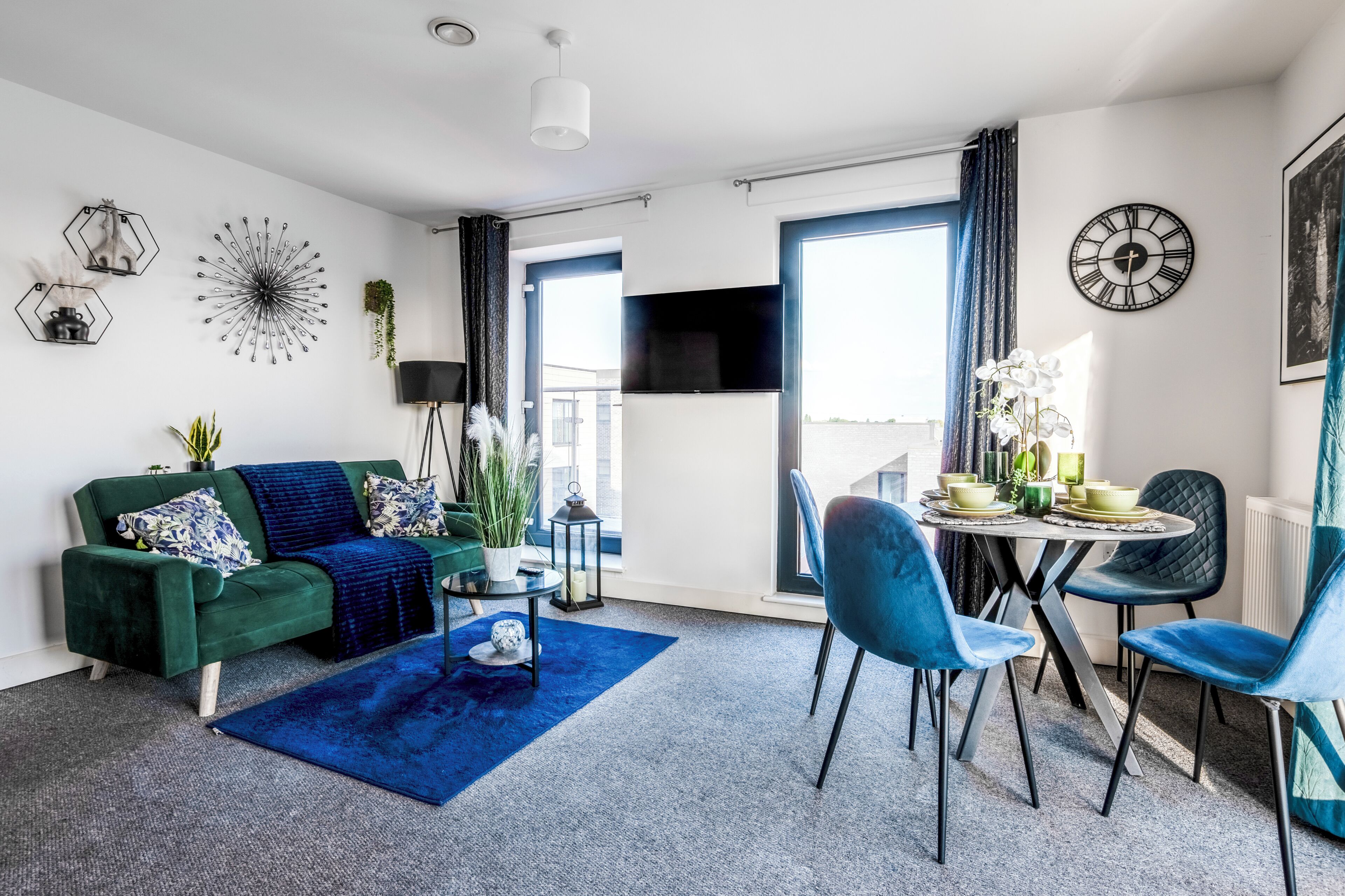 Comfort & Convenience Near Heathrow | Free Parking - Staines-upon-Thames