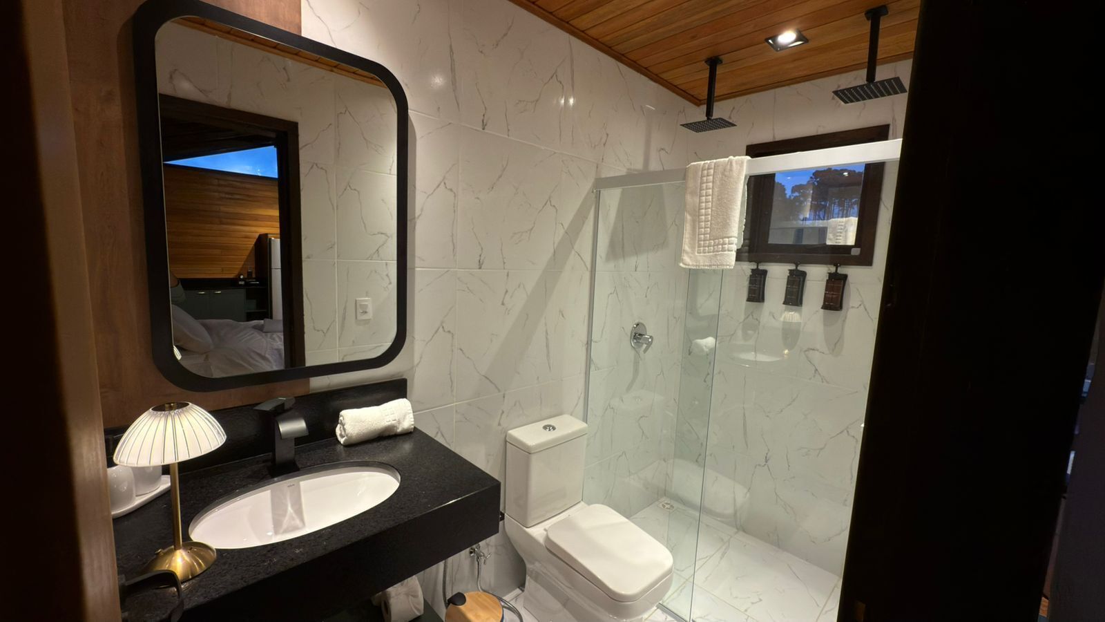 Quarto Duplo Deluxe, pátio | Wi-fi grátis 