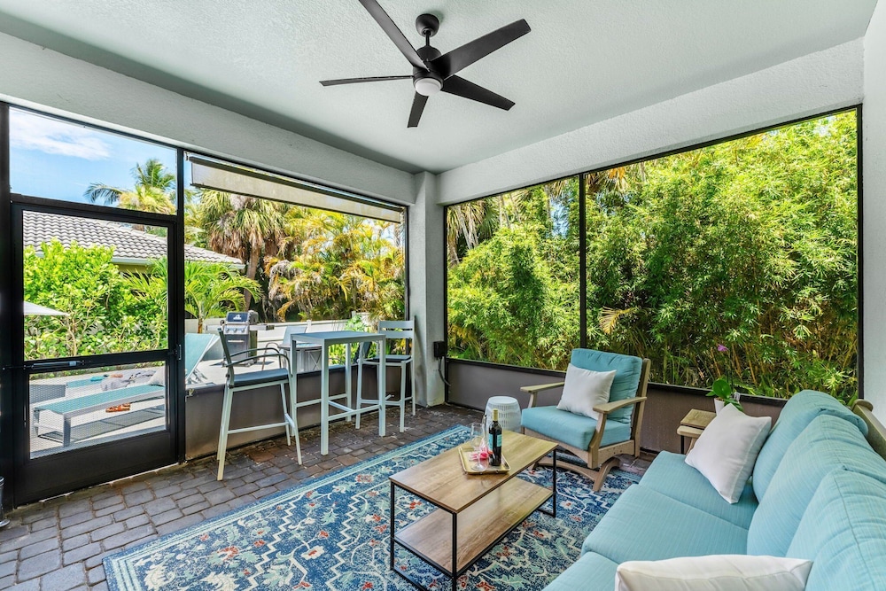 131 Seminole Ln - Cocoa Beach, FL