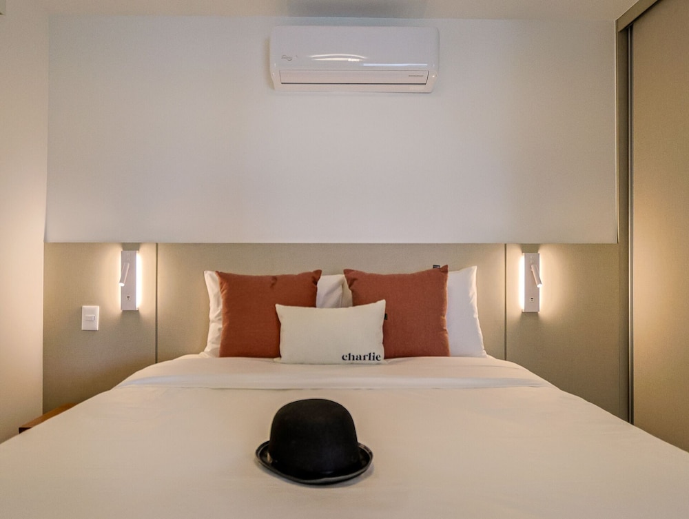 Charlie On The Sea Arpoador - Ipanema