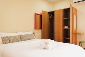 Quarto Duplo Standard | Wi-fi grátis, roupa de cama fornecida