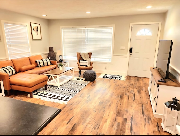 Fantastic 3-bedroom House With Ac In Newburgh/evansville - 伊凡斯維爾