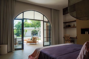Villa de Luxo, piscina privativa, vista para o jardim | Wi-fi grátis, roupa de cama fornecida