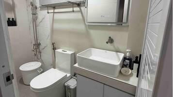 Casa, 2 quartos, para fumantes, varanda | Banheiro