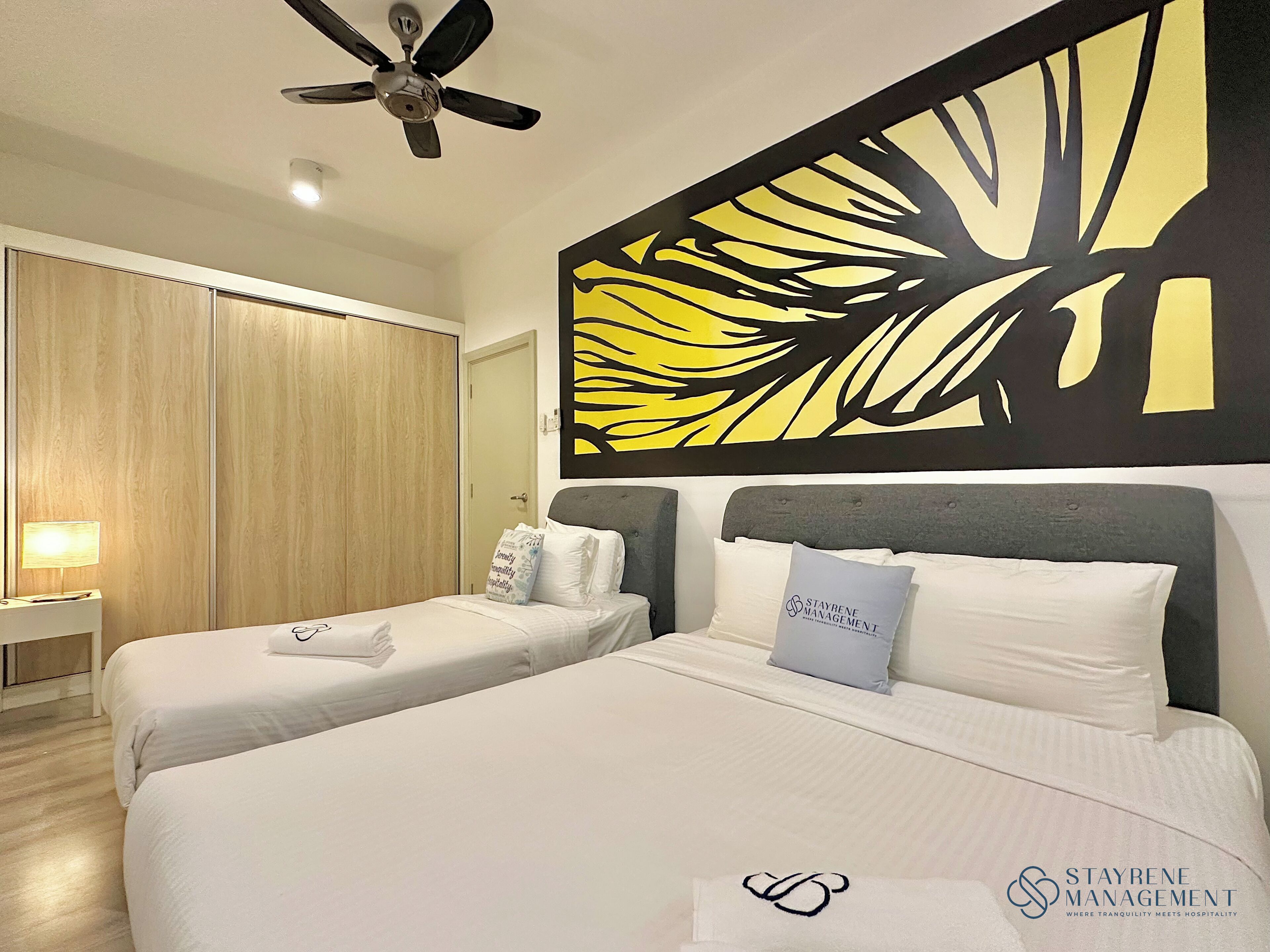 Apartamento conforto, 2 quartos, cozinha americana, vista para a cidade | Ferros/tábuas de passar roupa, Wi-Fi de cortesia