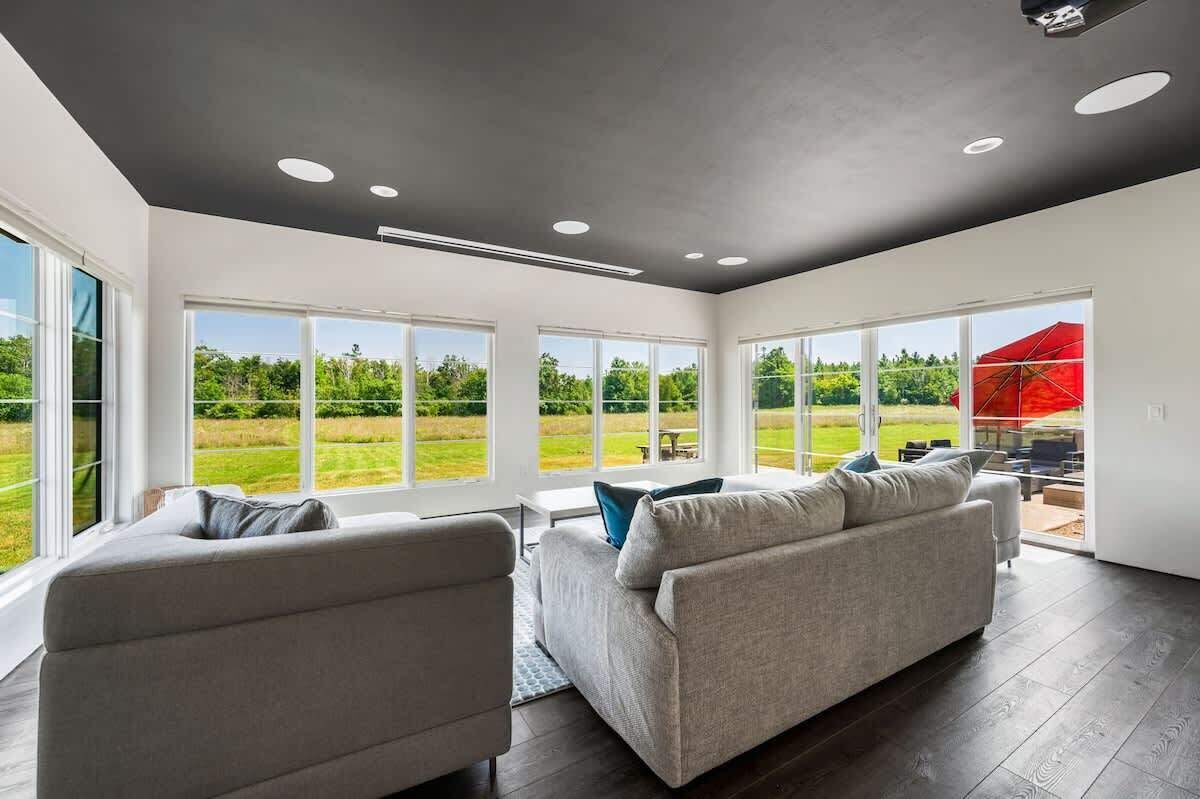 Ellison Bay Retreat: Hot Tub & Theater - Washington Island, WI