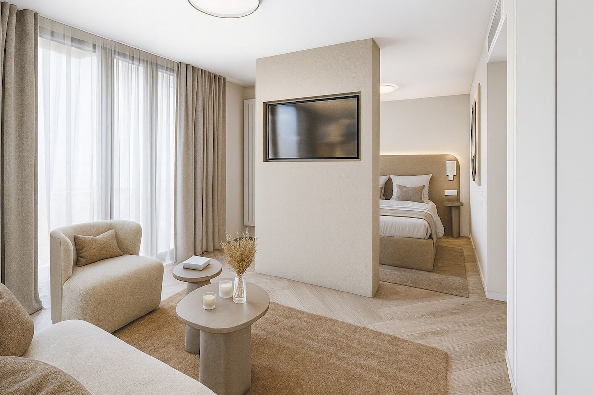 Quarto Superior, Vista para a cidade | Sala de estar | TV de ecrã plano