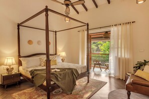 Vila exclusiva, vista para a piscina | Ferros/tábuas de passar roupa, Wi-Fi de cortesia