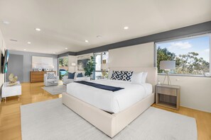 Casa superluxo, várias camas, acesso à piscina, vista para a piscina (Solara Point) | 3 quartos, individualmente decorados, individualmente mobiliados