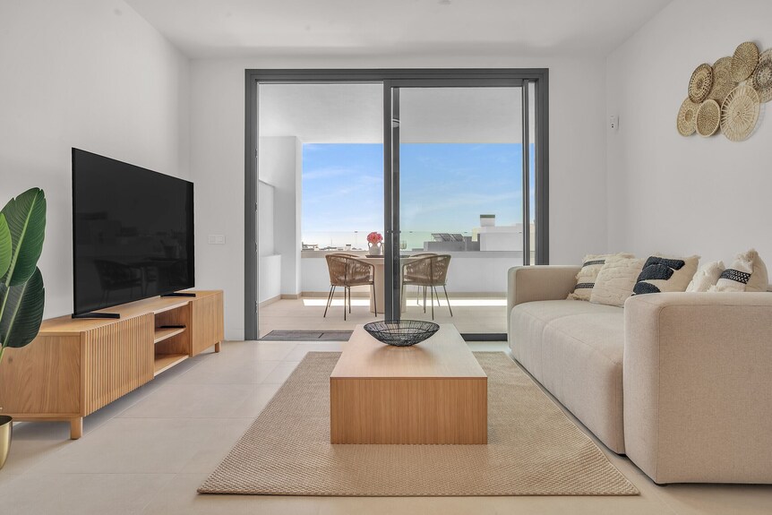 Vanian Gardens - 2 Bed Premium Apartment - Estepona