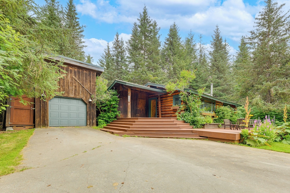 Ski, Hike & Snowshoe: Homer Getaway W/ Fire Pit - 阿拉斯加州