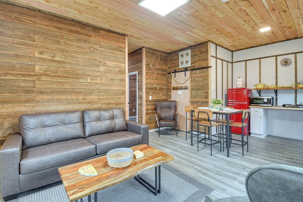 Near Twilight Sites & Scenic Hikes: Forks Apt - Forks, WA