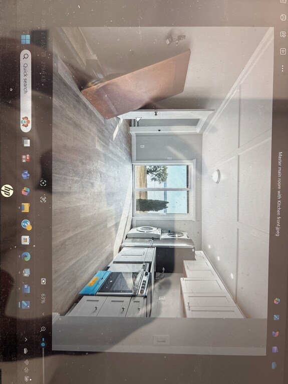 Victorian Home 1 Bedroom 1 Bath Unit With Amazing View Of The St. Lawrence River - Prescott