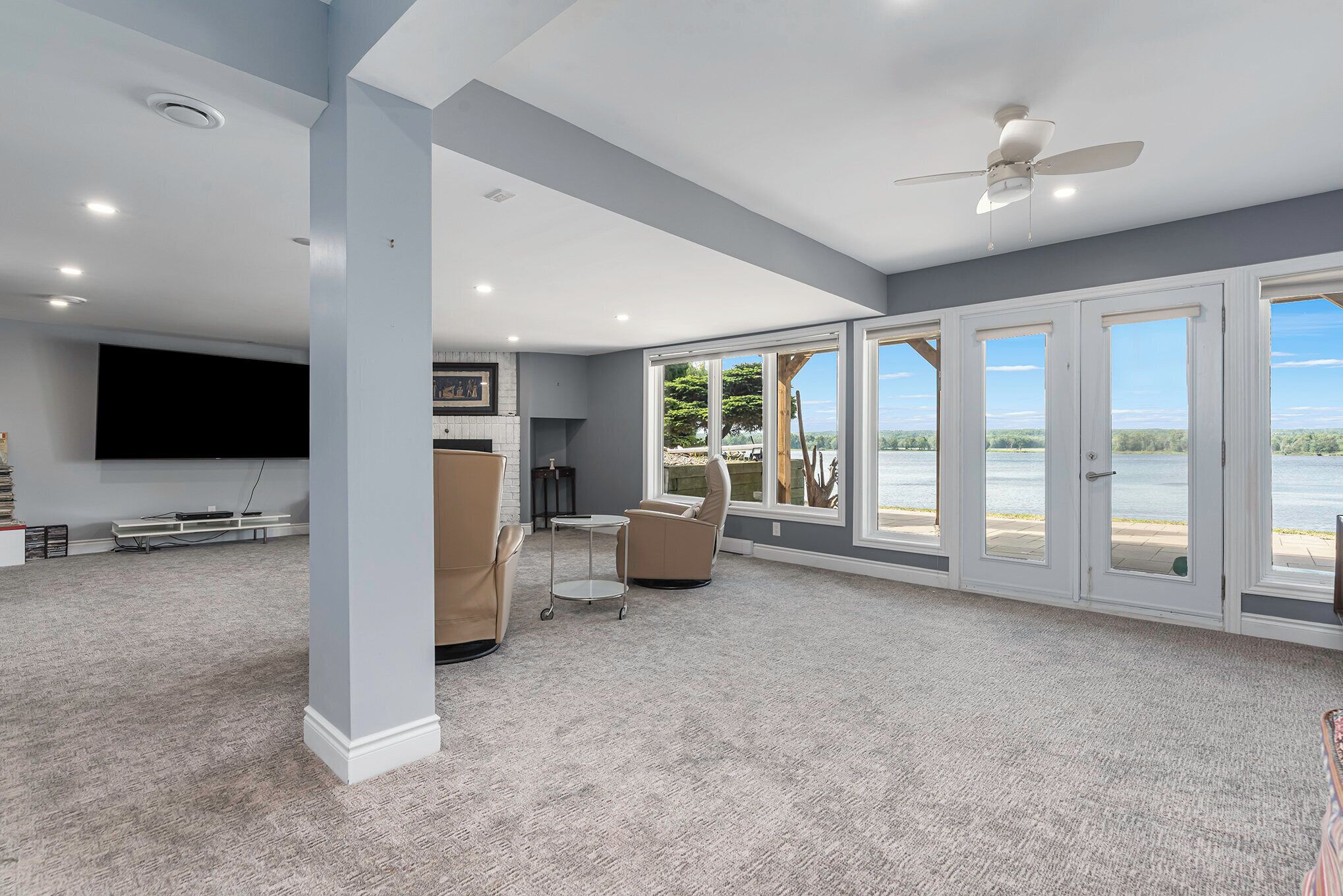 Luxury Living! Ideal For Your Vacation Or Short Term Rental Rental - Gatineau