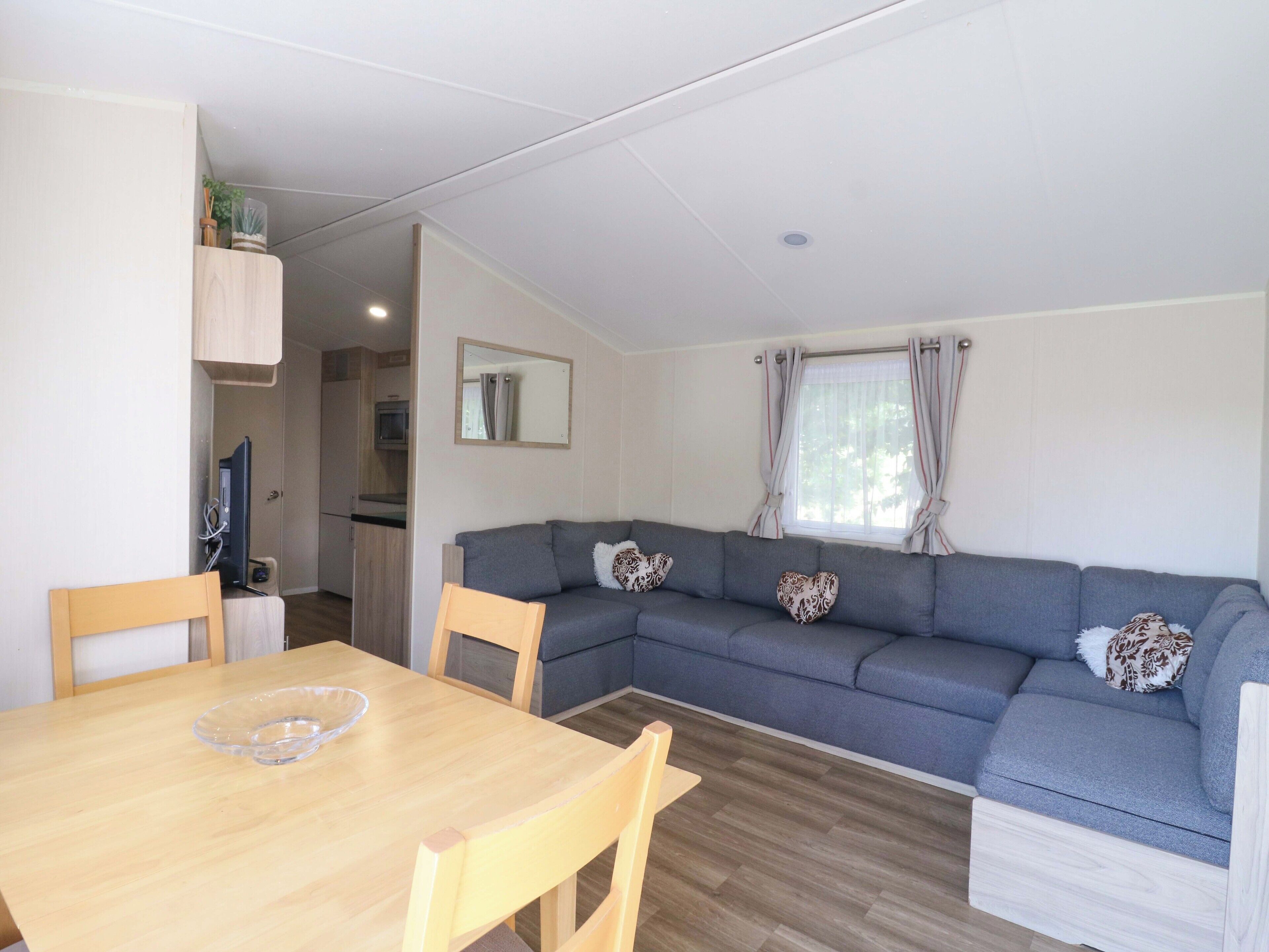 Singh And Leite Family Caravan, Pet Friendly, With Pool In St. Osyth - Clacton-on-Sea