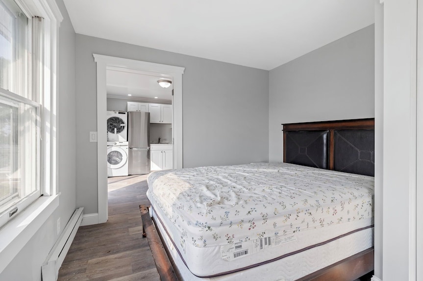 Victorian Riverfront 1br Cozy Retreat With River Views & Dock Access - Prescott